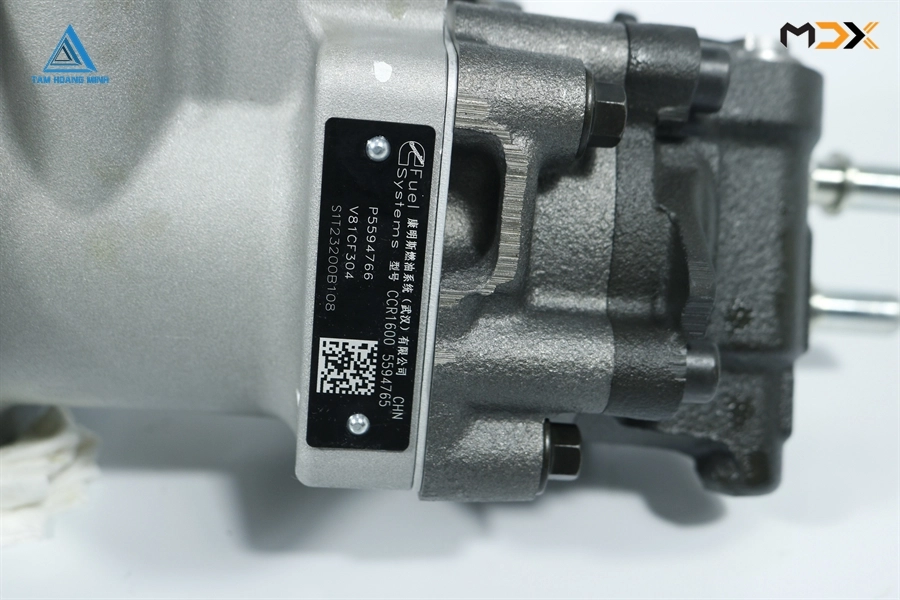 BƠM DẦU DIESEL CUMMINS 6D114-3 CHO KOMATSU PC350-8 - MDX.VN